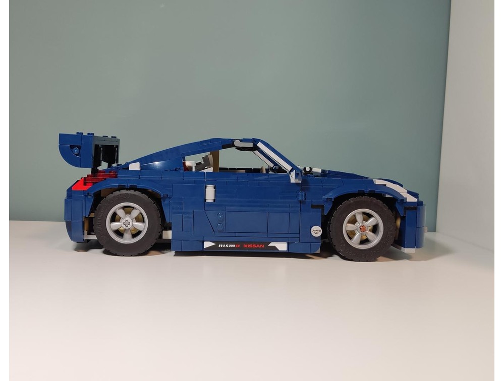 LEGO MOC 10265 Nissan 350z by Kirvet | Rebrickable - Build with LEGO