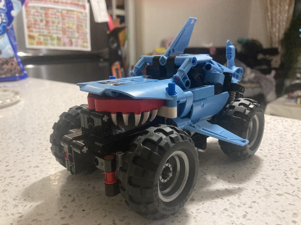 LEGO MOC RC Megalodon by msk6003 | Rebrickable - Build with LEGO
