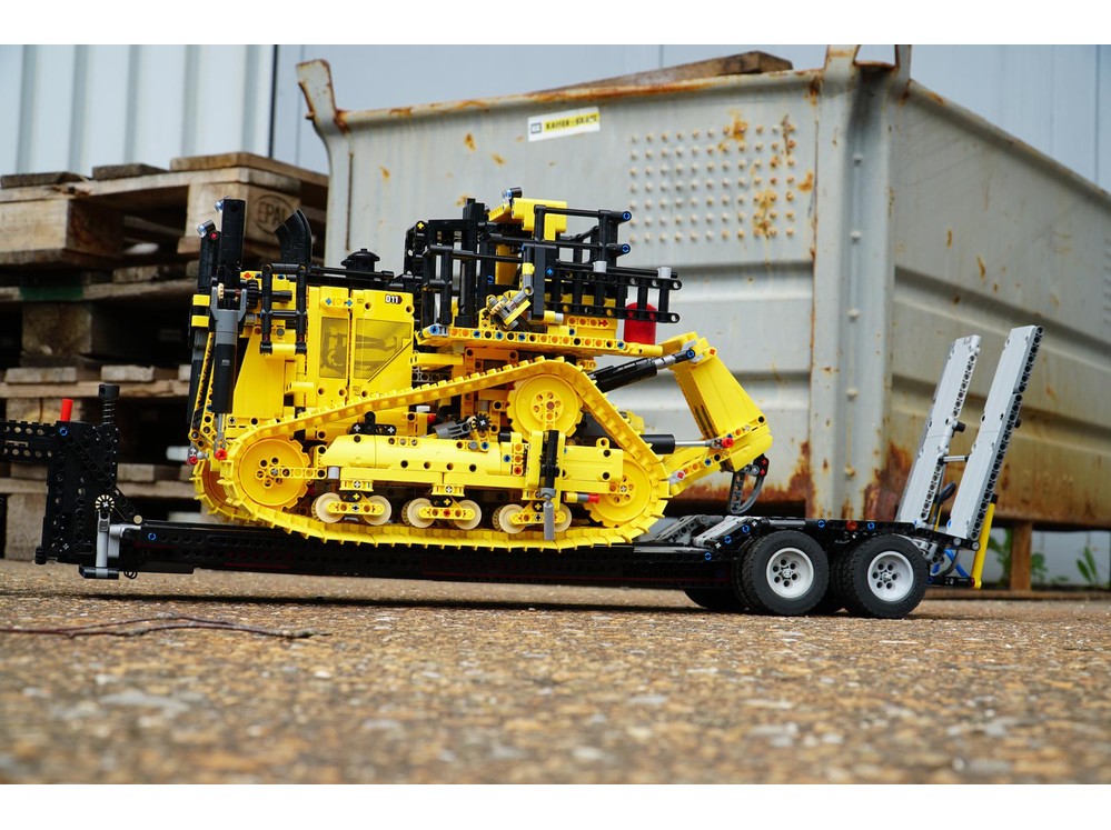 LEGO MOC Low Loader Trailer with Pneumatic Ramps and Preload-System by ...