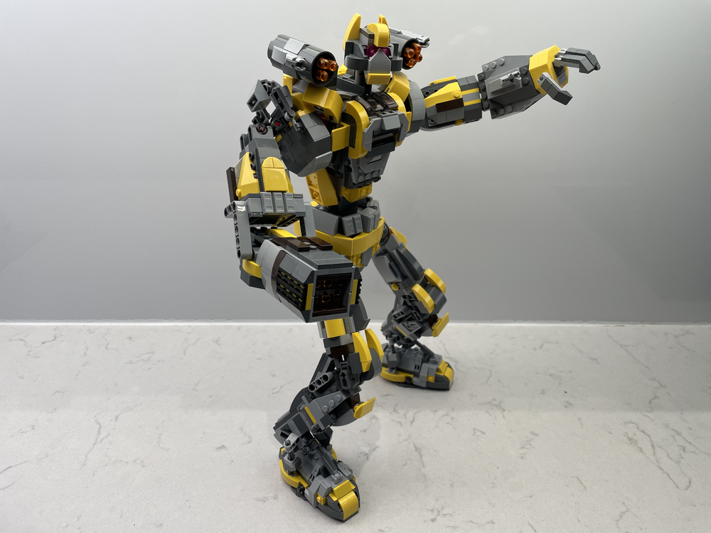 LEGO MOC Yellow Mecha with 6-shooter projectile launcher by tomclarke ...