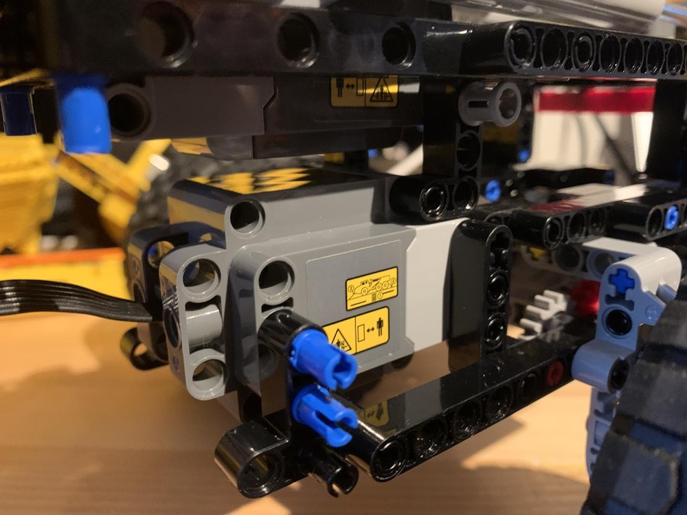 LEGO MOC 42114 rc crop sprayer by GaitQuebec | Rebrickable - Build with ...