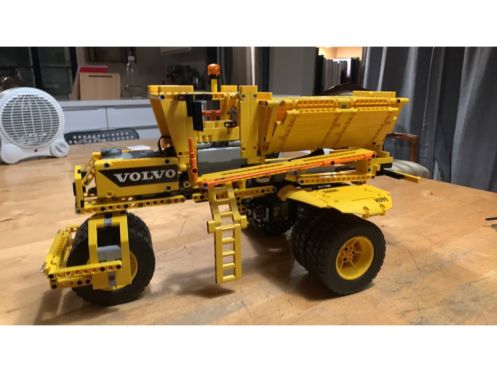 LEGO MOC 42114 rc crop sprayer by GaitQuebec | Rebrickable - Build with ...