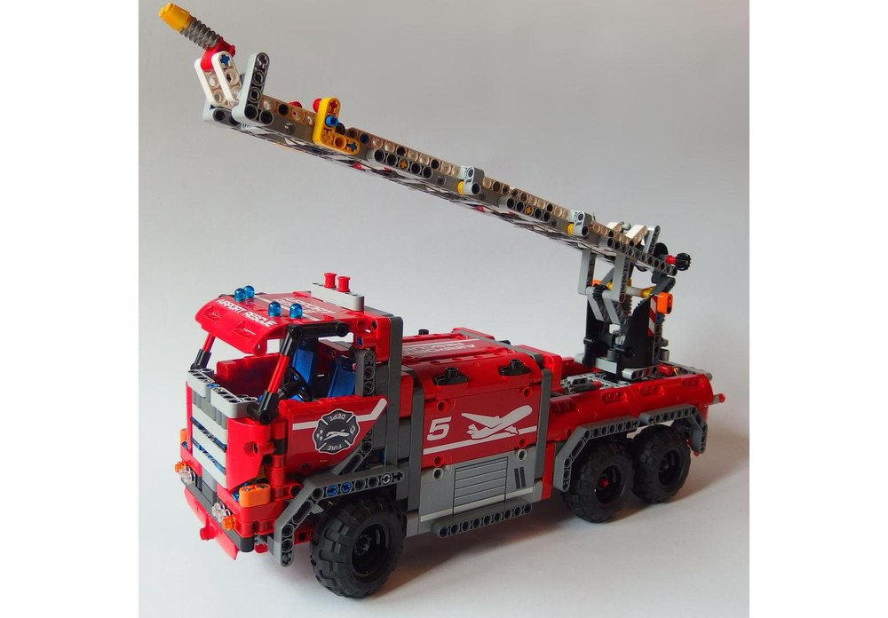 LEGO MOC Fire truck by Repcovsky | Rebrickable - Build with LEGO