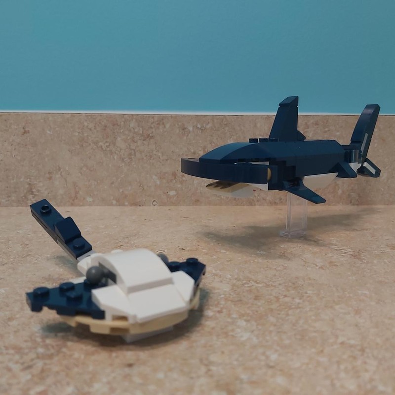 LEGO MOC Hammerhead Shark by LegoBuilder98 | Rebrickable - Build with LEGO