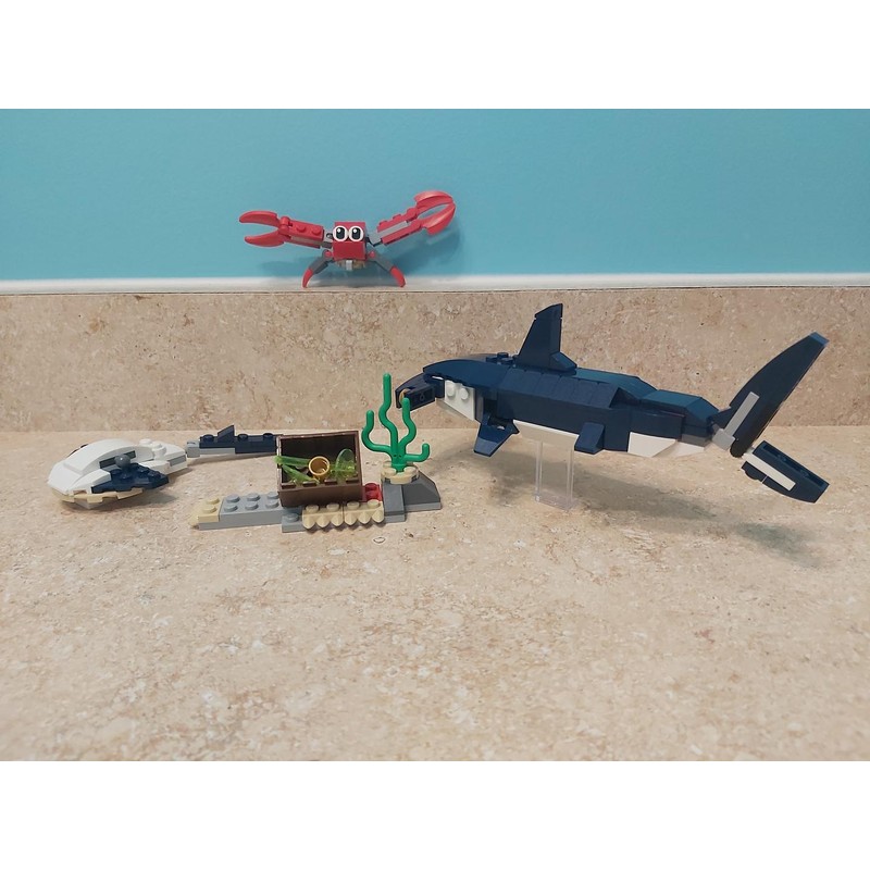 LEGO MOC Hammerhead Shark by LegoBuilder98 | Rebrickable - Build with LEGO