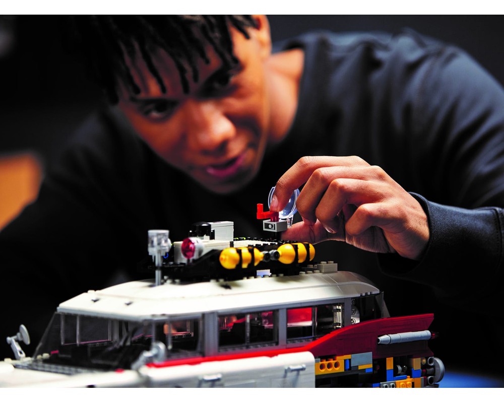 LEGO Set 10274-1 ECTO-1 (2020 Icons) | Rebrickable - Build with LEGO