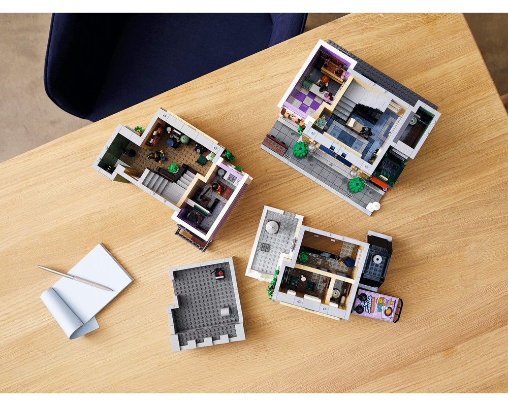 LEGO Set 10278-1 Police Station (2021 Modular Buildings) | Rebrickable ...