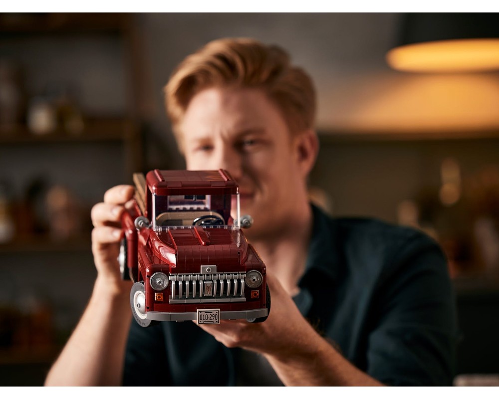 LEGO Set 10290-1 Pickup Truck (2021 Icons) | Rebrickable - Build with LEGO