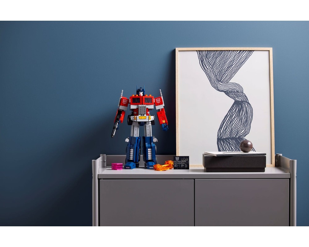 LEGO Set 10302-1 Optimus Prime (2022 Icons) | Rebrickable - Build with LEGO