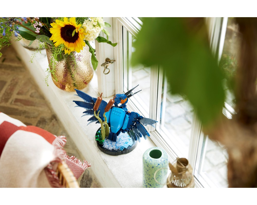 LEGO Set 10331-1 Kingfisher Bird (2024 Icons) | Rebrickable - Build ...