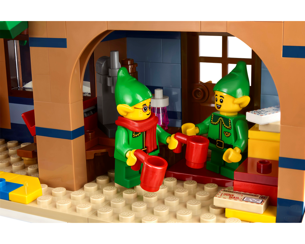 LEGO Set 10339-1 Santa's Post Office (2024 Seasonal > Christmas ...