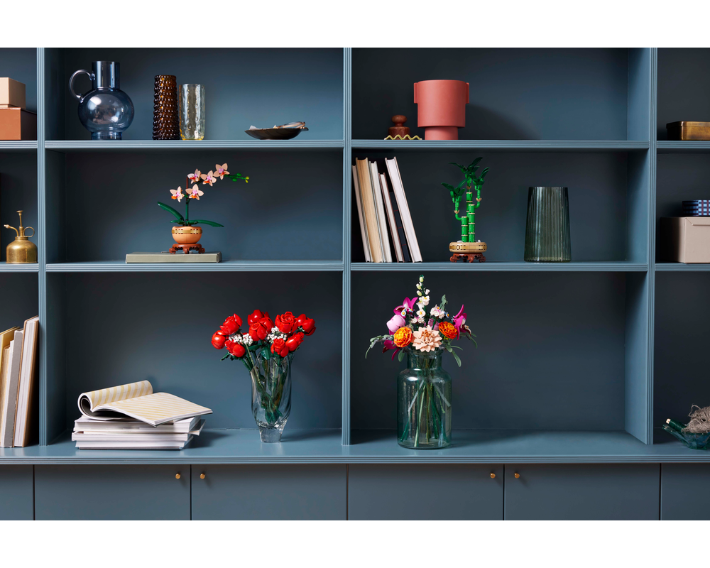 LEGO Set 10342-1 Pretty Pink Flower Bouquet (2025 Botanicals ...