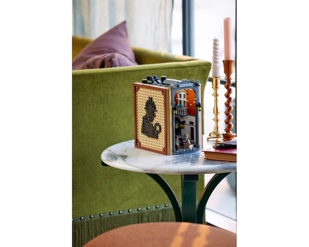 LEGO Set 10351-1 Sherlock Holmes: Book Nook (2025 Icons) | Rebrickable ...