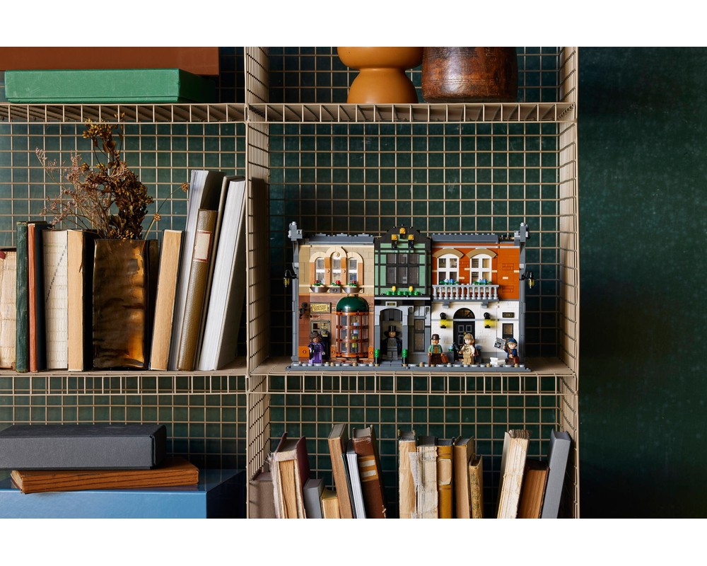 LEGO Set 10351-1 Sherlock Holmes: Book Nook (2025 Icons) | Rebrickable ...