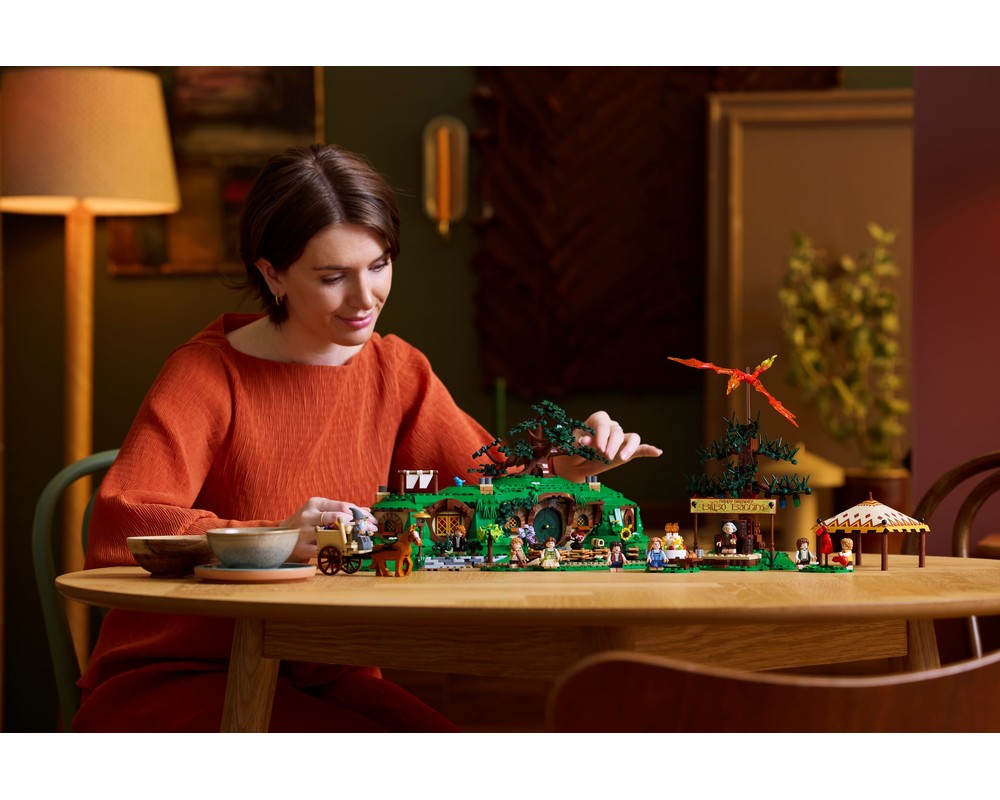 LEGO Set 10354-1 The Lord of the Rings: The Shire (2025 Icons ...