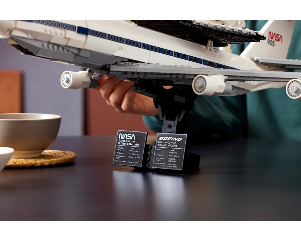 LEGO Set 10360-1 Shuttle Carrier Aircraft (2025 Icons) | Rebrickable ...