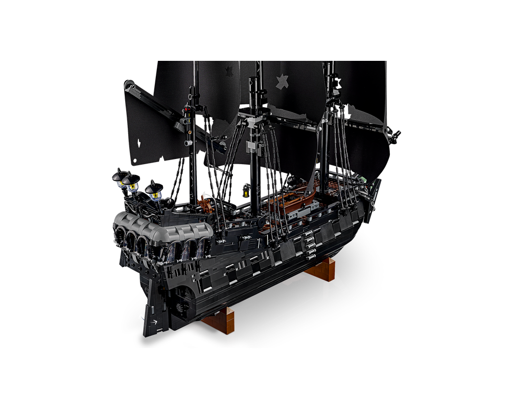 LEGO Set 10365-1 Captain Jack Sparrow's Pirate Ship (2025 Icons ...