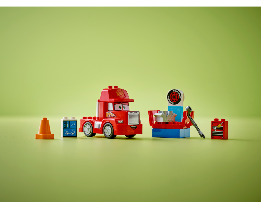 LEGO Set 10417-1 Mack at the Race (2024 Duplo > Disney > Cars ...
