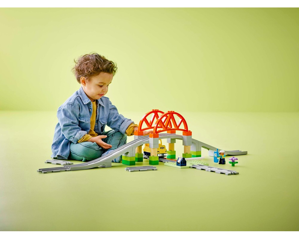 LEGO Set 10426-1 Train Bridge and Tracks Expansion Set (2025 Duplo ...