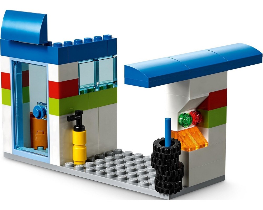 LEGO Set 10715-1-s6 Gas Station (2018 Classic) | Rebrickable - Build ...