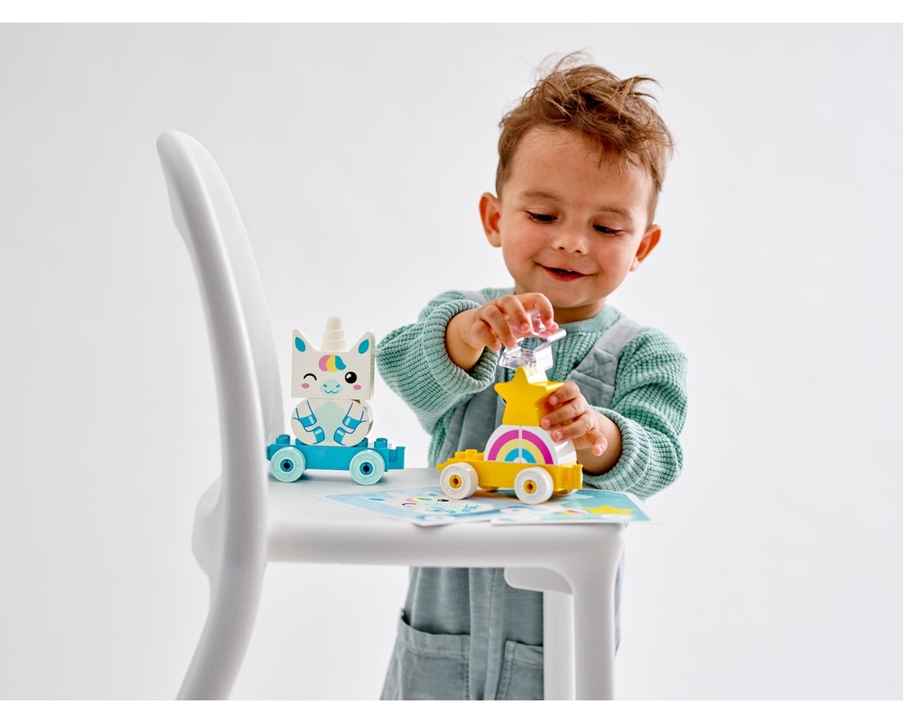 LEGO Set 10953-1 Unicorn (2021 Duplo) | Rebrickable - Build with LEGO