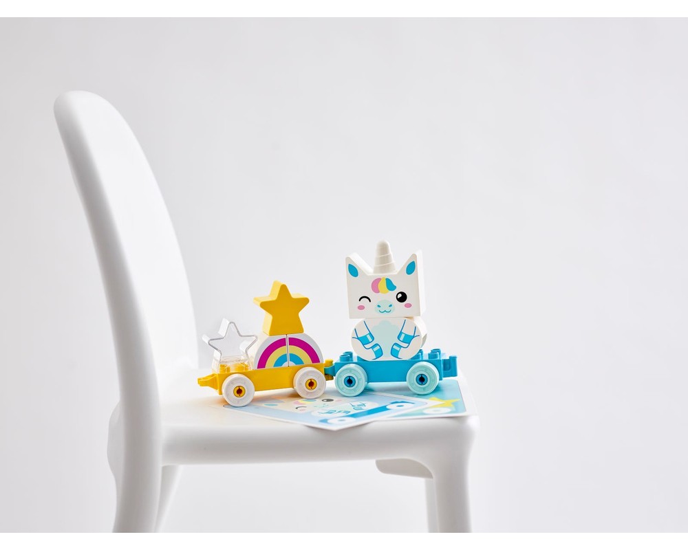 LEGO Set 10953-1 Unicorn (2021 Duplo) | Rebrickable - Build with LEGO