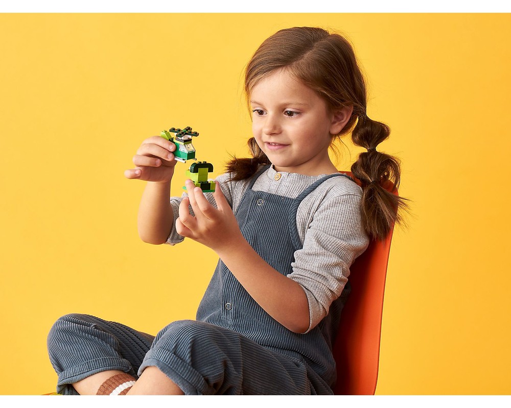 LEGO Set 11007-1 Creative Green Bricks (2020 Classic) | Rebrickable ...