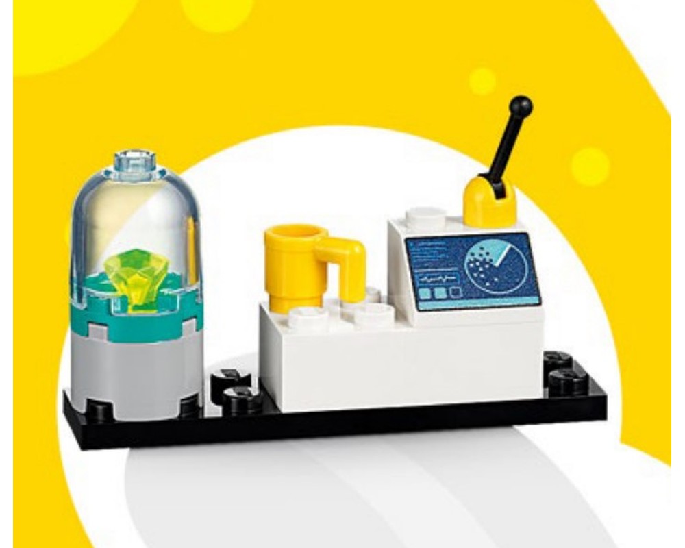 LEGO Set 11022-1-s8 Control Desk (2022 Classic) | Rebrickable - Build ...