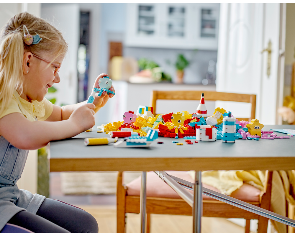 LEGO Set 11032-1 Creative Color Fun (2023 Classic) | Rebrickable ...