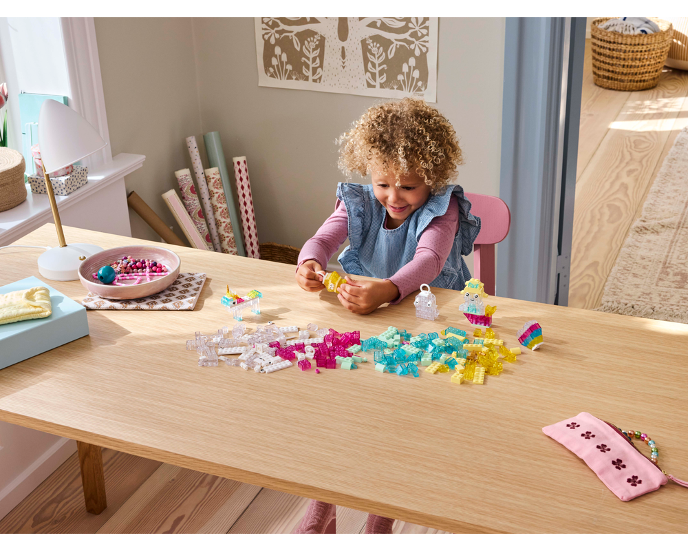 LEGO Set 11040-1 Magical Transparent Box (2025 Classic) | Rebrickable ...