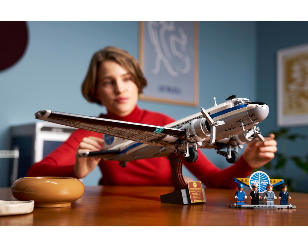LEGO Set 11378-1 Douglas DC-3 PAN AM Airliner (2026 Icons ...