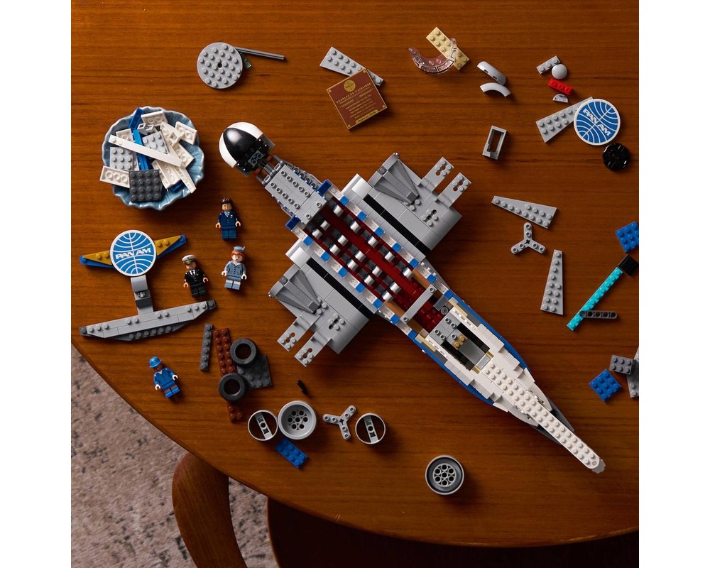 LEGO Set 11378-1 Douglas DC-3 PAN AM Airliner (2026 Icons ...