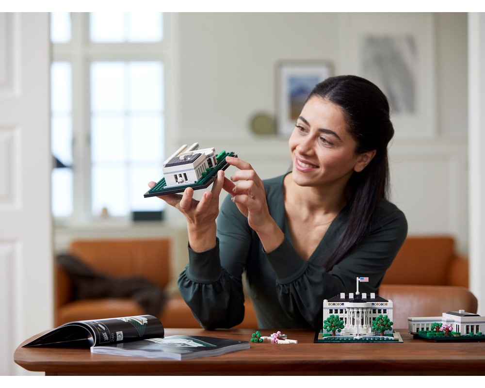 LEGO Set 21054-1 The White House (2020 Architecture) | Rebrickable ...