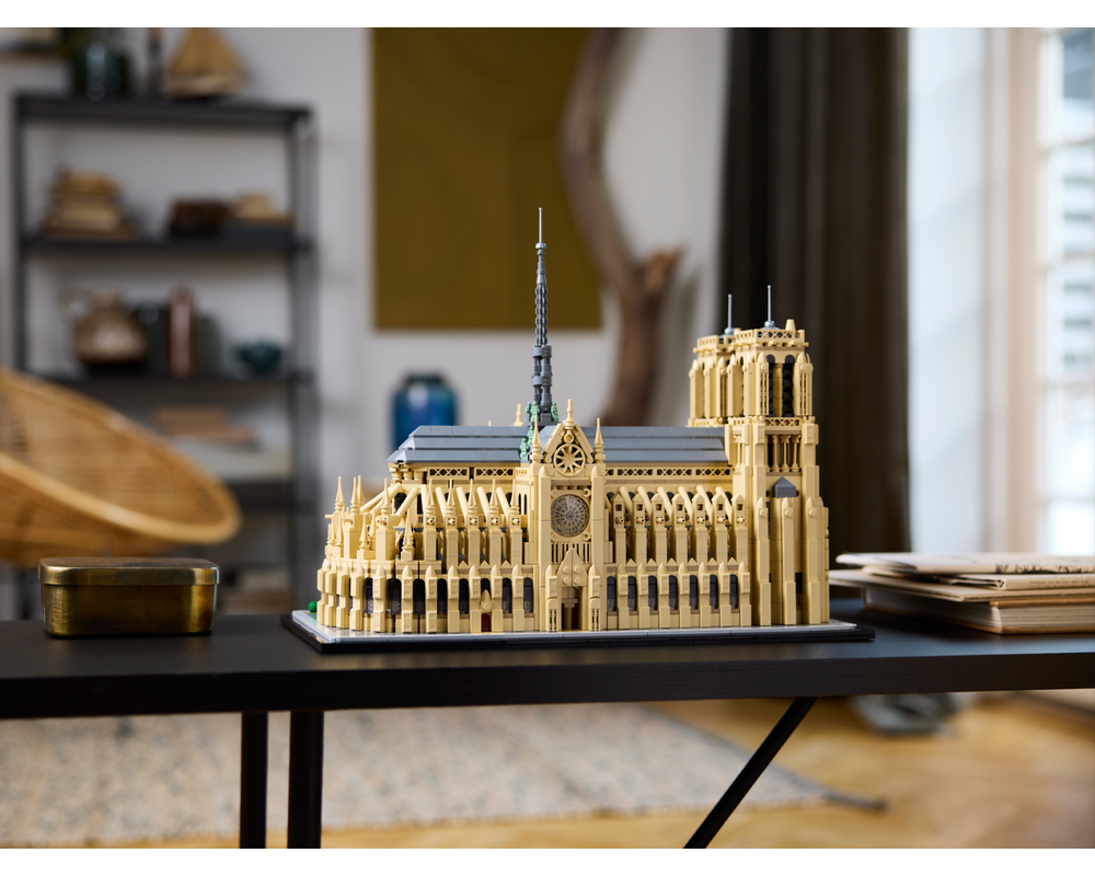 LEGO Set 21061-1 Notre-Dame de Paris (2024 Architecture) | Rebrickable ...