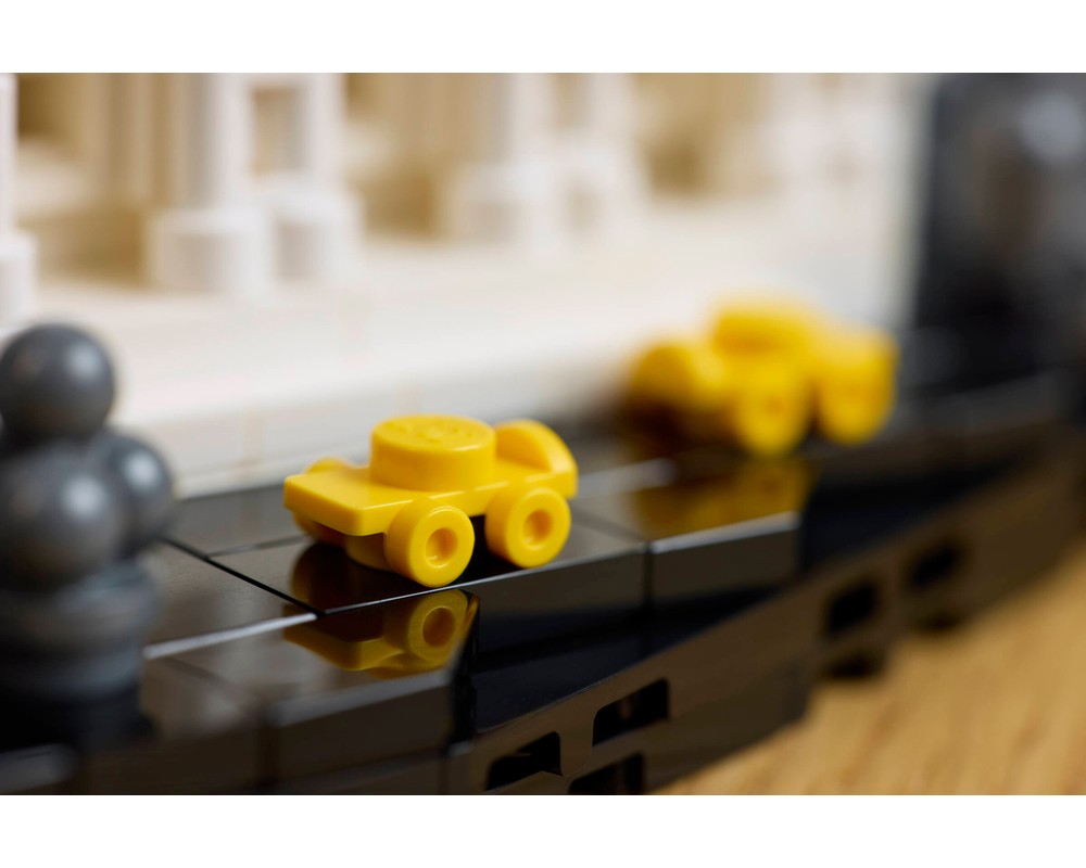 LEGO Set 21066-1 New York City – The Big Apple (2026 Architecture ...