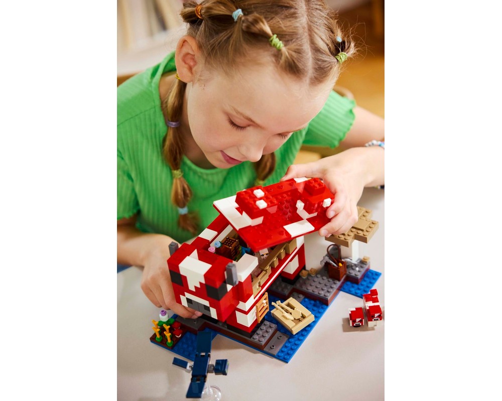 LEGO Set 21270-1 The Mooshroom House (2025 Minecraft) | Rebrickable ...
