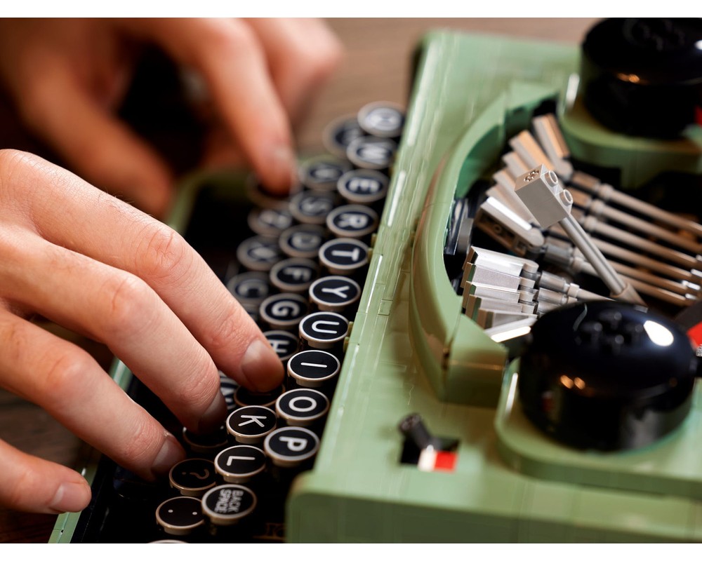 LEGO Set 21327-1 Typewriter (2021 LEGO Ideas and CUUSOO) | Rebrickable ...
