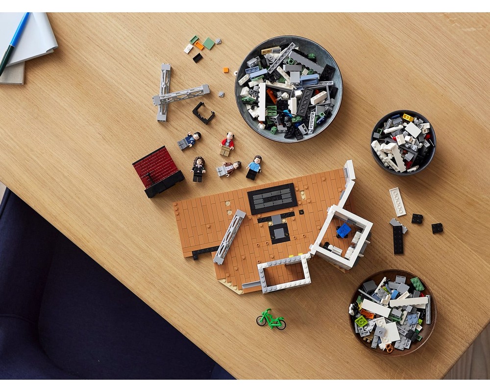 LEGO Set 21328-1 Seinfeld (2021 LEGO Ideas and CUUSOO) | Rebrickable ...