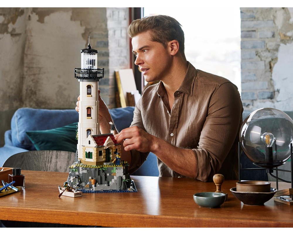 LEGO Set 21335-1 Motorized Lighthouse (2022 LEGO Ideas and CUUSOO ...