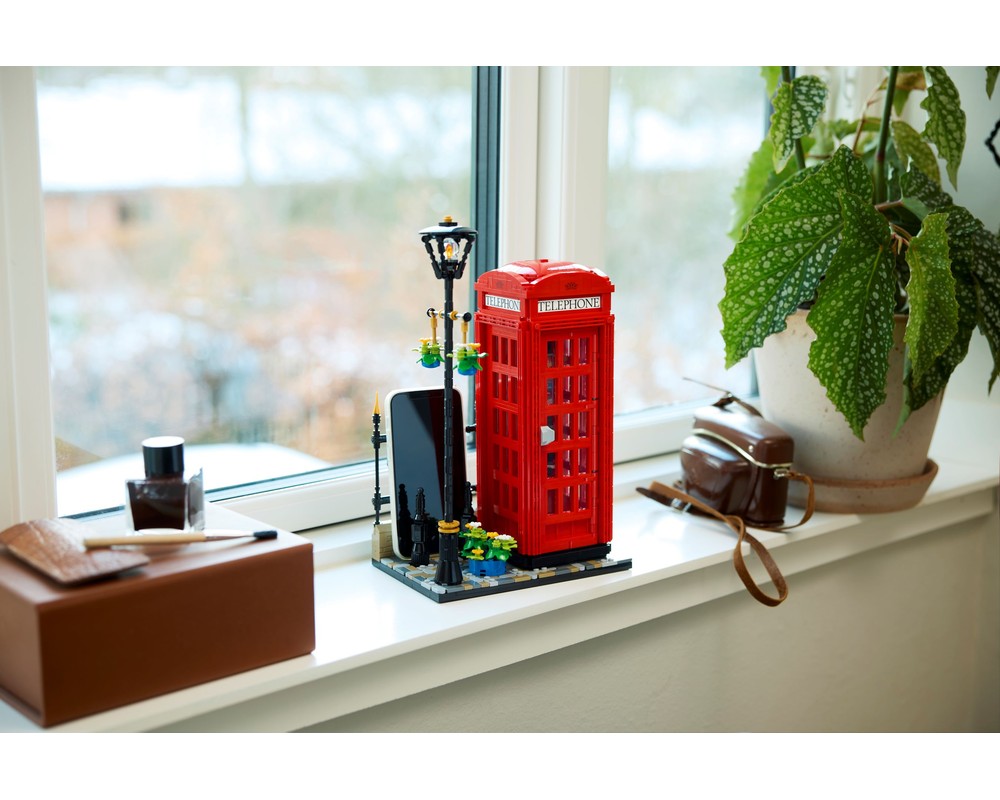 LEGO Set 21347-1 Red London Telephone Box (2024 LEGO Ideas and CUUSOO ...
