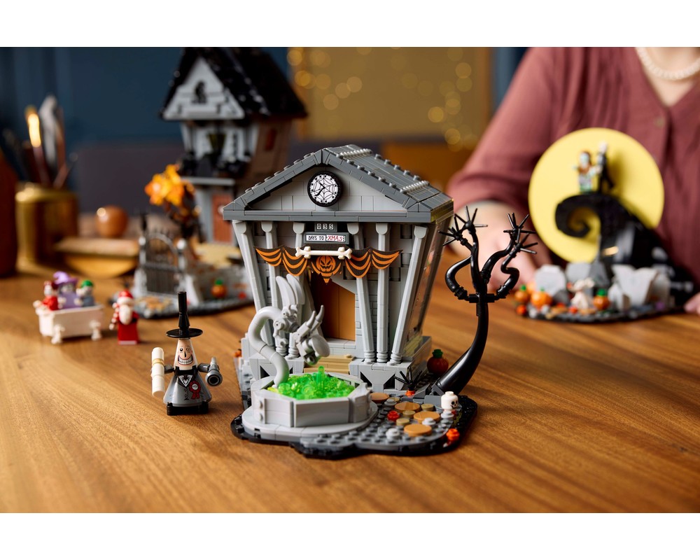 LEGO Set 21351-1 Disney Tim Burton's The Nightmare Before Christmas ...