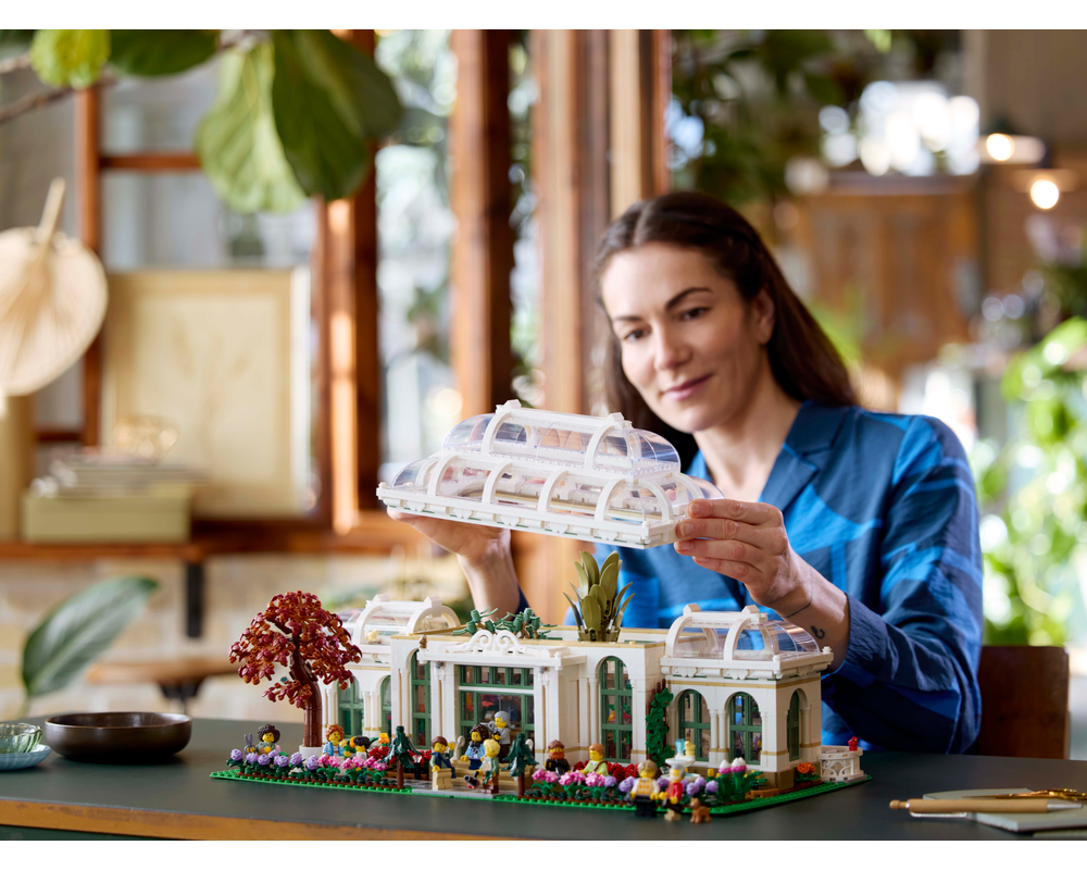 LEGO Set 21353-1 The Botanical Garden (2024 LEGO Ideas and CUUSOO ...