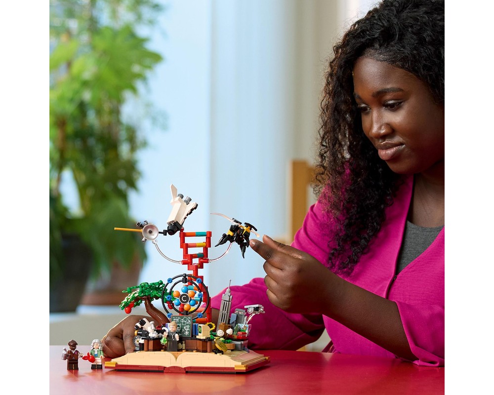 LEGO Set 21355-1 The Evolution of STEM (2025 LEGO Ideas and CUUSOO ...