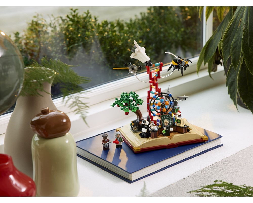 LEGO Set 21355-1 The Evolution of STEM (2025 LEGO Ideas and CUUSOO ...