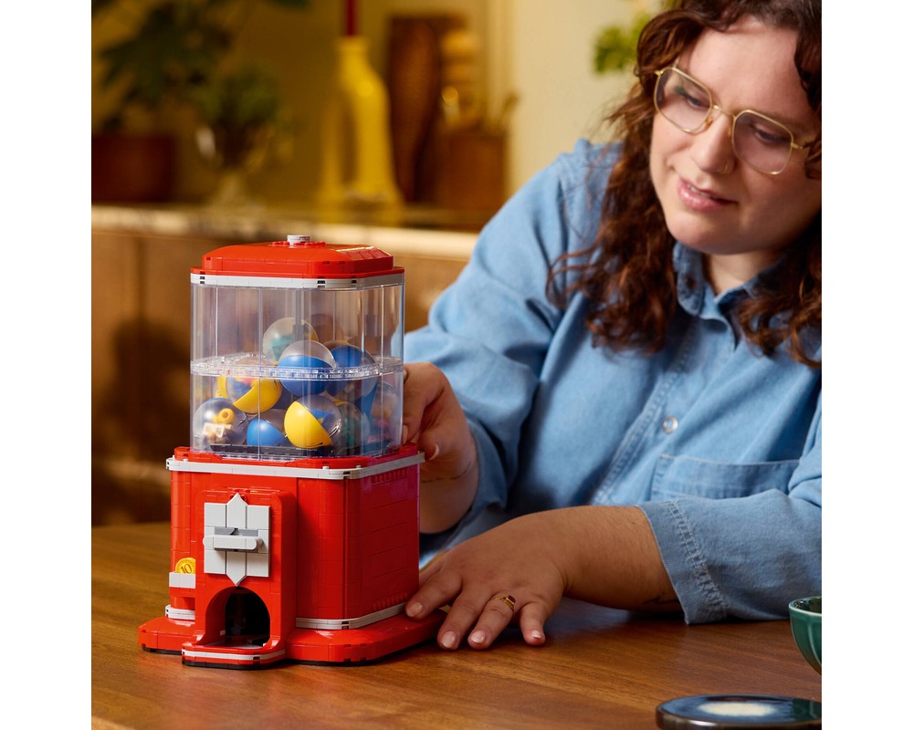 LEGO Set 21358-1 Minifigure Vending Machine (2025 LEGO Ideas and CUUSOO ...