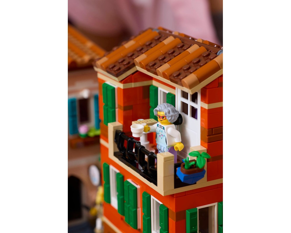 LEGO Set 21359-1 Italian Riviera (2025 LEGO Ideas and CUUSOO ...