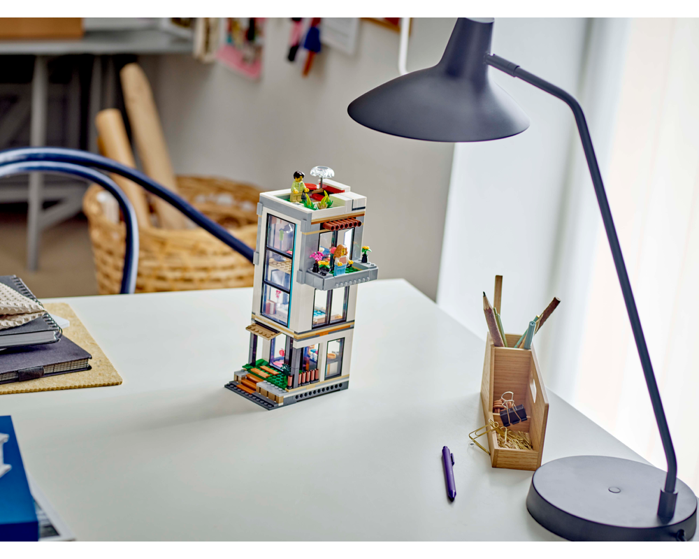 LEGO Set 31153-1 Modern House (2024 Creator > Creator 3-in-1 ...