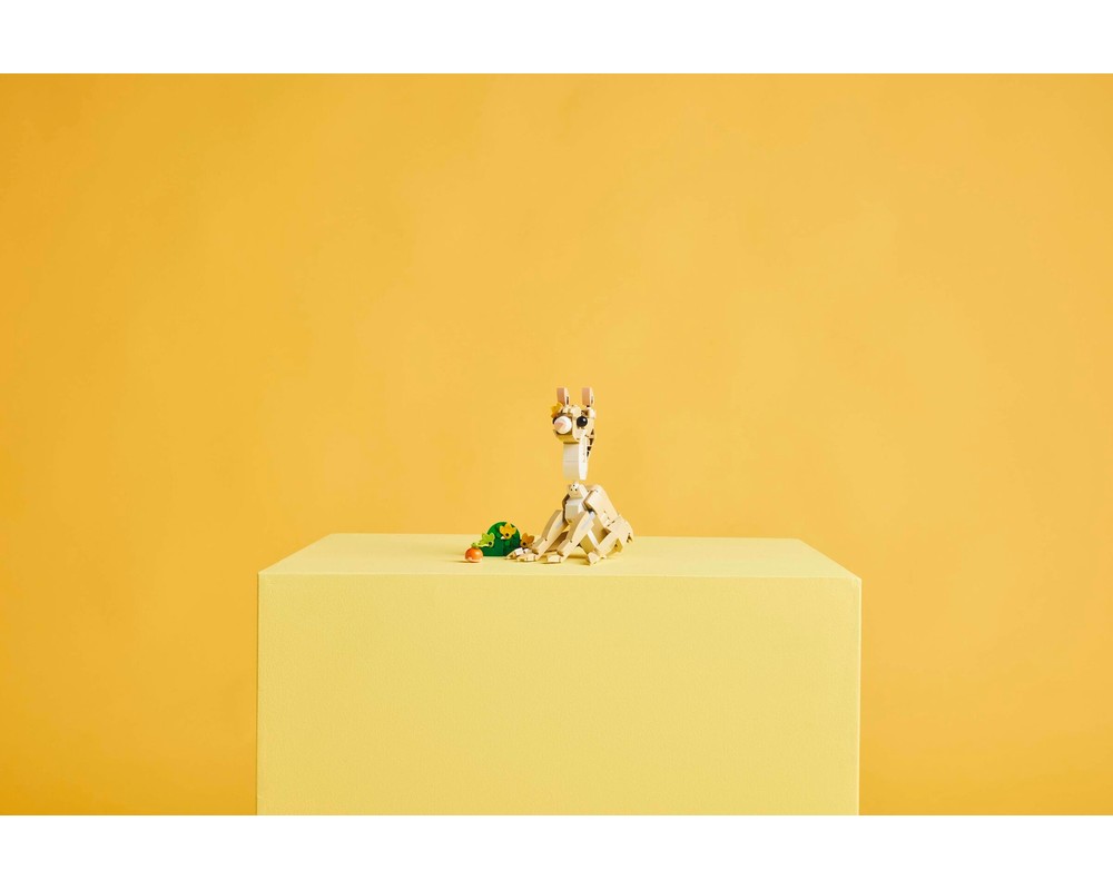 LEGO Set 31162-1 Cute Bunny (2025 Creator > Creator 3-in-1 ...
