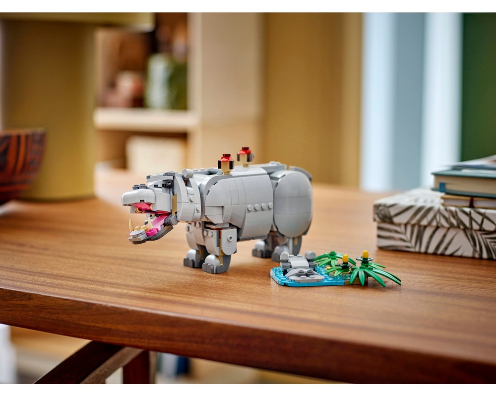 LEGO Set 31171-1 Wild Animals: Majestic Rhino with Birds (2025 Creator ...