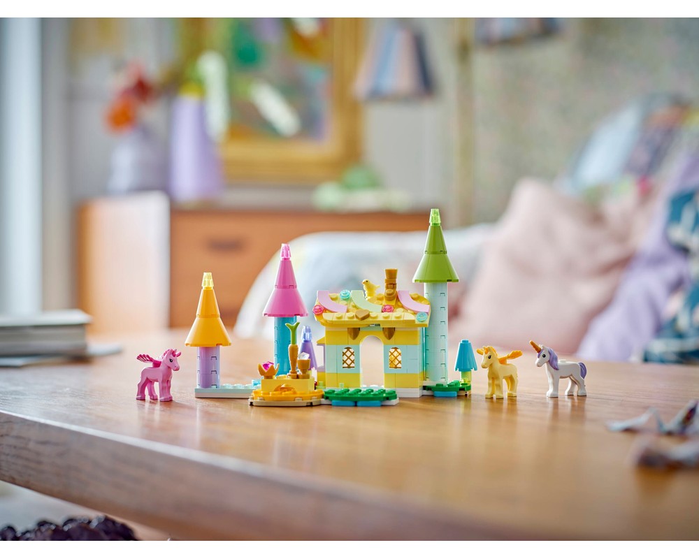 LEGO Set 31175-1 Unicorn Castle (2025 Creator > Creator 3-in-1 ...